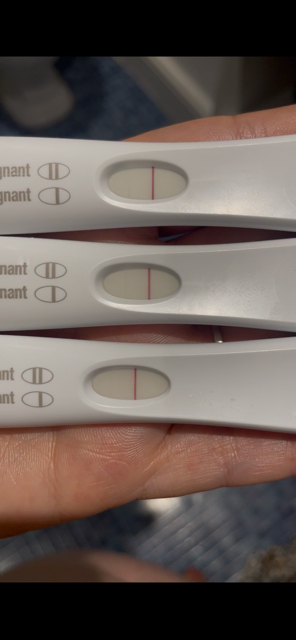 A faint line ? Is this an early faint positive ? 12dpo - Glow Community